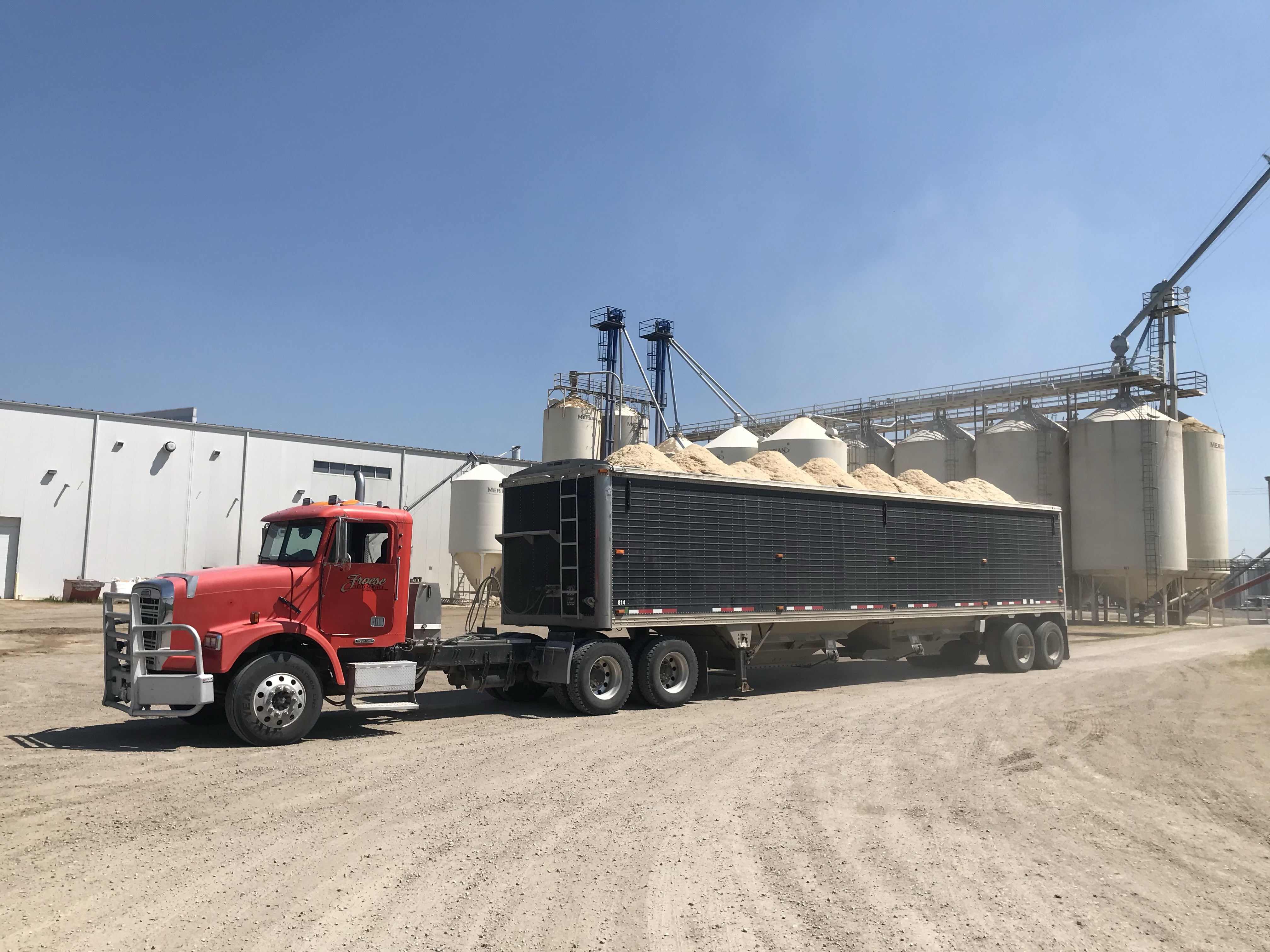 Grain Hauling – Froese Seed Service Ltd.
